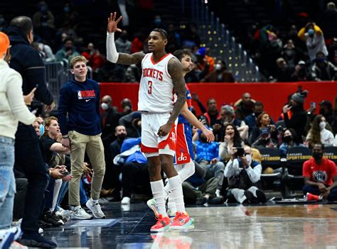 NBA Twitter Erupts As Rockets Kevin Porter Jr Drops A Last Second Game Winner On The Washington