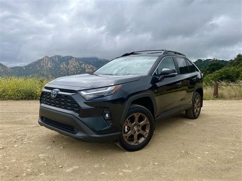 2023 Toyota Rav4 Hybrid Vs 2022 Bmw X1 Cargurus