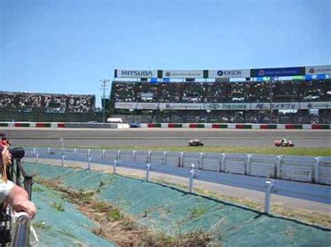 一眼レフ流し撮り お勧めスポット 鈴鹿サーキット 激感エリア ここは撮りやすい 2コーナーイン側 YouTube