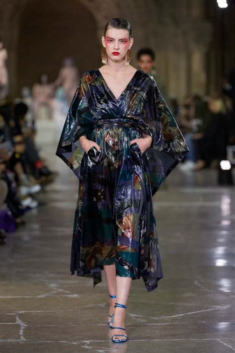 How to Do Party Dressing Like a Kenzo Girl | Who What Wear