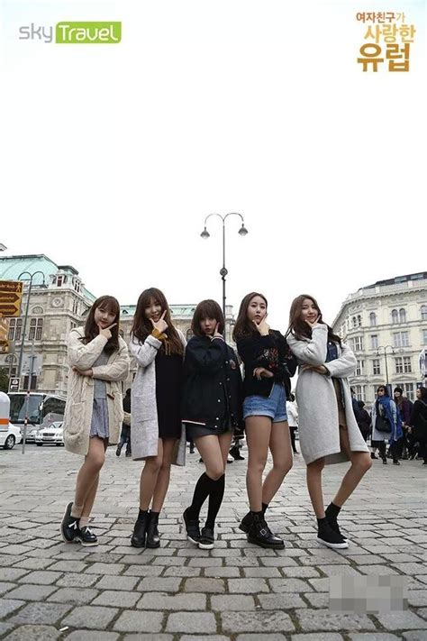 Gfriend欧洲街头合照 每日头条