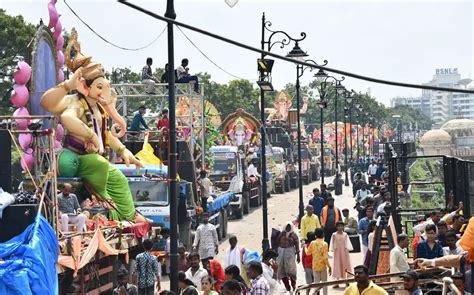Hyderabad Ganesh Nimajjanam హుస్సేన్ సాగర్ వద్ద గణేష్ నిమజ్జనం