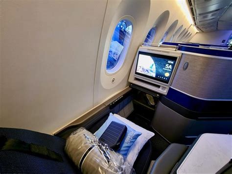 United Polaris Review Business Class Syd Lax Nerdwallet United Polaris Review Business Class Syd Lax Nerdwallet
