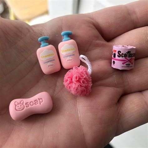 Dollhouse Miniature Bathroom Supplies 112 Scale Shampoo Miniature