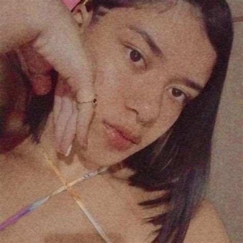 Yara Santana Aray • Threads Say More