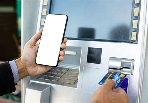 요즘 이것 없이 여행 못가요휴가철 필수품 뭐길래 한국경제