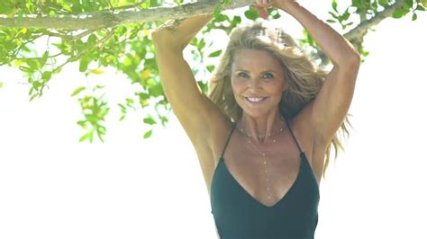 Christie Brinkley Sexy 2017 ‘sports Illustrated Swimsuit Issue