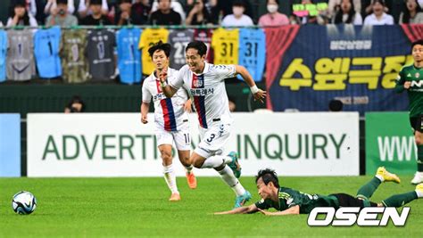 [사진]수원fc 박철우 역습이다 스포탈코리아