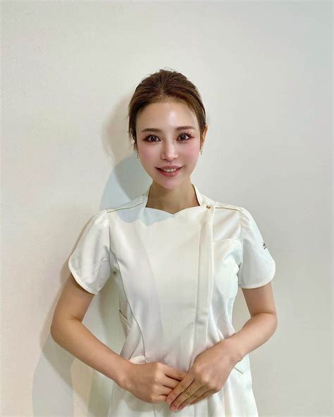 Hanaさんのインスタグラム写真 HanaInstagram OPENしたてのピカピカでございます 施術だけじゃなく空間も