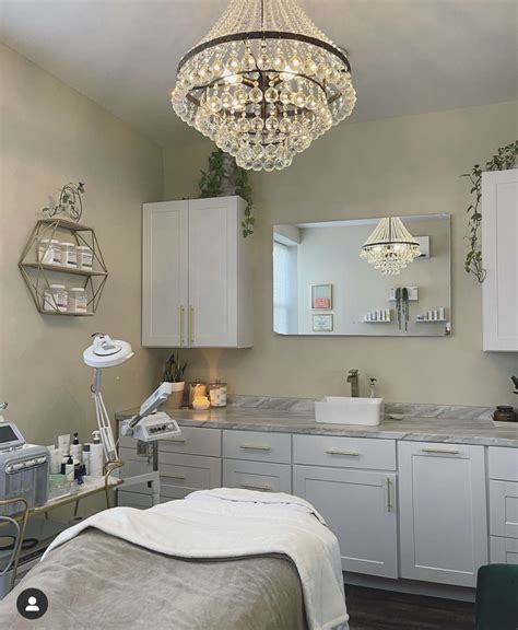 Pin By Christina Mullock On Salon Style Esthetician Room Decor