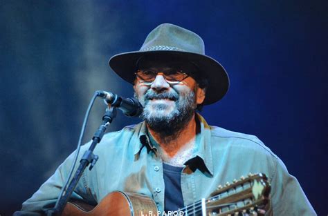 Sucesso em Pantanal Almir Sater fará show em comemoração do