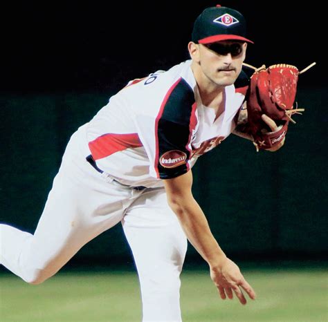 Leones Vencen 3 1 Al Licey Y Extienden Invicto A 6 0