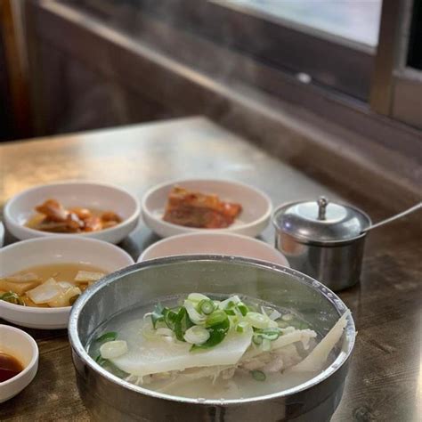 해운대기와집대구탕 음식점 │ 에스콰이어 │ 패션 매거진 패션 잡지 남성지