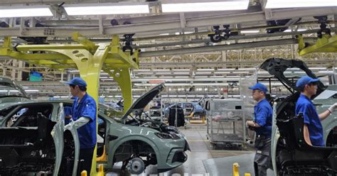 [르포]전기차만 생산 배터리·반도체도 직접 만든다…中 공장 가보니