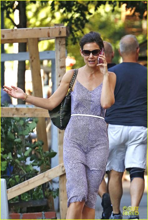 Katie Holmes Is Happy Lebron James Is Returning To Cleveland Cavaliers