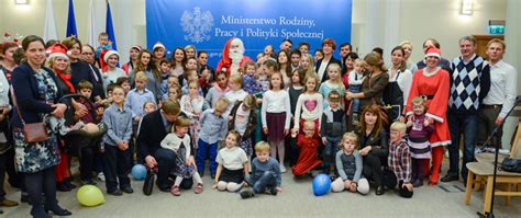 Rodzinne spotkanie mikołajkowe Ministerstwo Rodziny Pracy i Polityki