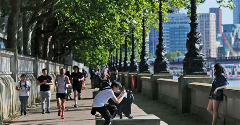 What The New Uk Lockdown Rules Allow You To Do Huffpost Uk News