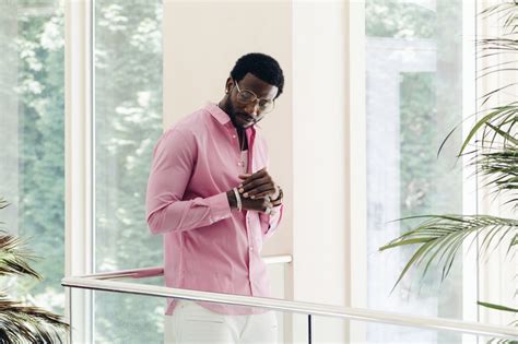 Gucci Mane Everybody Looking Review