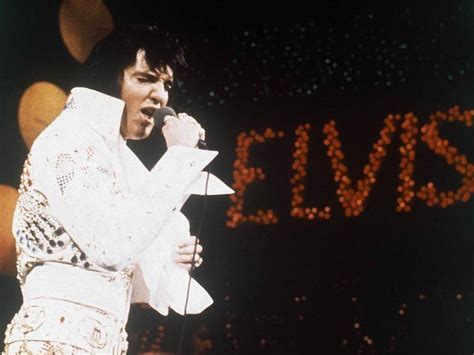 Elvis Hologramm Elvis Als Hologramm Der King Ist Tot Lang Lebe Der