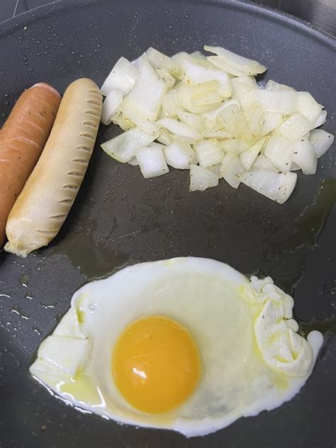 카카오 쇼핑 닭가슴살 소세지 굽는 방법 양파 계란후라이 볶음김치 한 접시요리 닭가슴살 소세지 메뉴