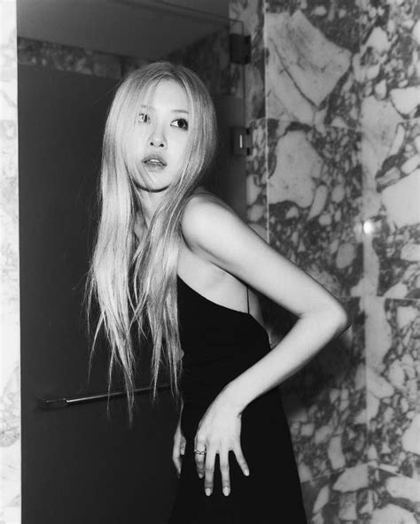 블랙핑크 로제 생로랑 화보 비하인드 사진 연예이슈 수다방 네모판