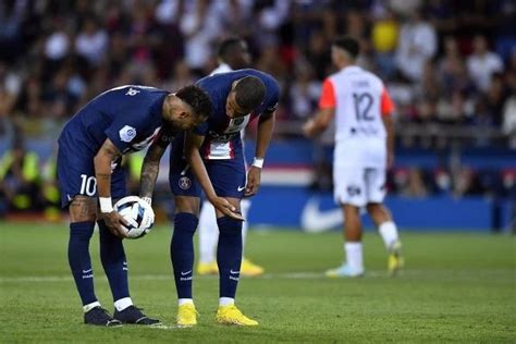 Após Polêmica Sobre Pênaltis Neymar E Mbappé Terão Reunião No Psg