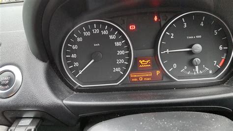 Bmw1シリーズエンジンオイル交換オイルレベルe87