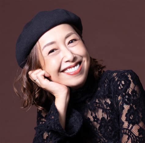 「喜び」と「悦び」の違い【意味が違うぞシリーズ】 シバタトモコ シバトモ 『楽しい人生の歩き方』心理・潜在意識・健康習慣からライフハック
