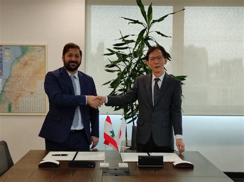 日本、レバノンにリサイクル可能な廃棄物管理ツールを提供｜arab News