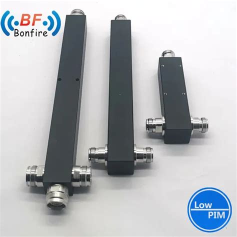 Wide Frequency Power Splitter 2 Way 5g Products 698 3800mhz Micro Strip With N Female Power