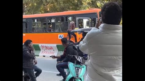 Dtc Bus Driver Stops Vehicle In The Middle Of A Busy Road To Take Tea