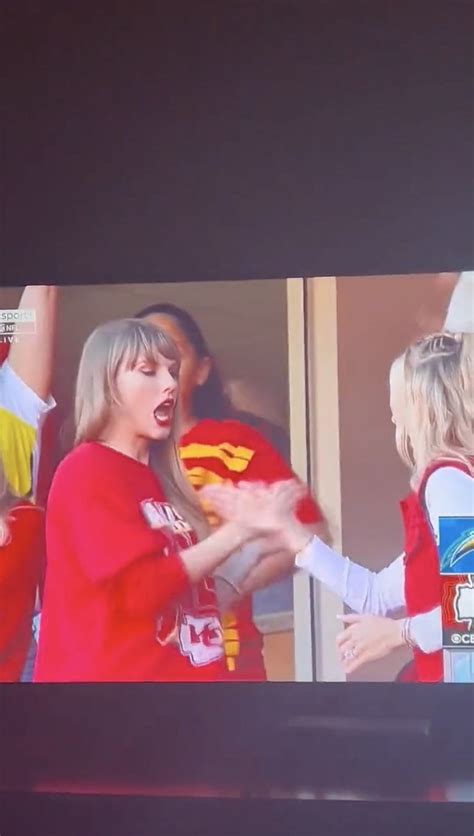 Taylor Swift And Brittany Mahomes Secret Handshake Celebration Caught