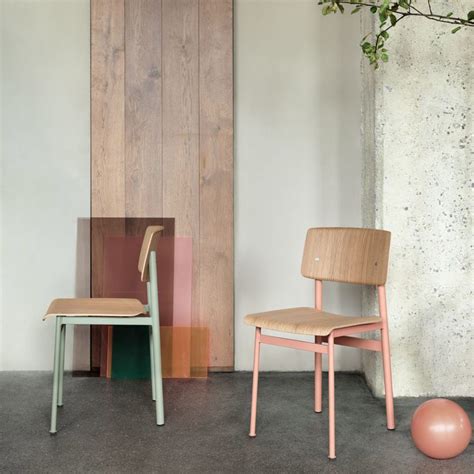 Knolls Rockwell Unscripted Furniture Turns Offices Into Stage Sets