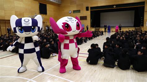Tokio 2020 Las Mascotas De Los Juegos Olímpicos Tienen Adorables
