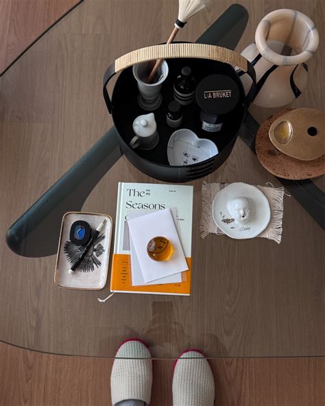 플레이트라벨 Plate Label 어제 자주가던 식물가게에서 이끼가 너무 이쁘더라구요 생명 가득한 모습에 한참을 보다가 넌 우리집으로 가자 하면서 데리고 왔어요