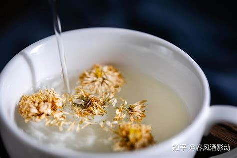 菊花茶不能直接泡，否则与喝“毒水”无异，正确喝法是这样的 知乎