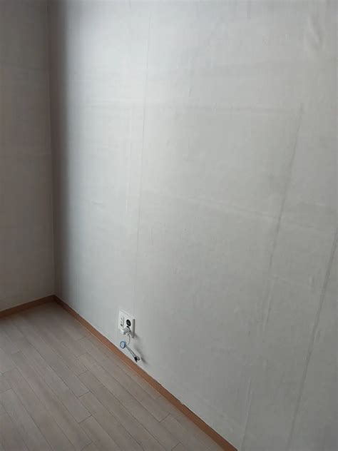 곰팡이 제거 및 도배 이동규 숨고 숨은고수