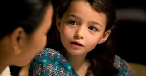 Ex atriz mirim Sophie Nyweide de Noé morre aos 24 anos ISTOÉ
