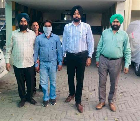 Vigilance Bureau Arrests Mc Ludhiana Nambardar For Taking Bribe Rs 1000