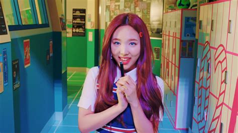 Twice Nayeon Wallpapers Wallpaper Cave