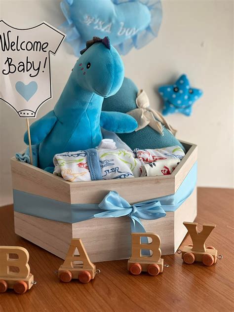 Δωρα για νεογεννητα Diaper Cakes Ανθοδέσμες μωρουδιακών