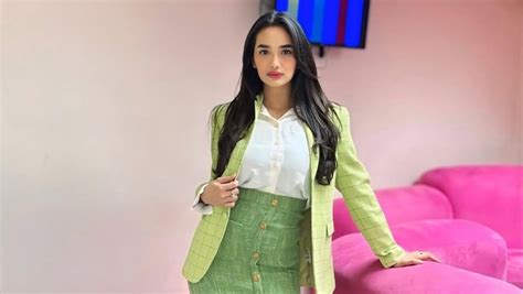 Faby Marcelia Tak Mau Asal Soal Jodoh Dijalani Saja Yang Penting Happy