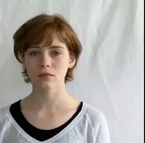 Sophia Lillis Short Hair Styles Hair Cuts Queen Sophia
