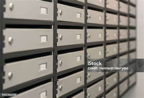 숫자로 채워진 사서함 아파트 건물 2 0명에 대한 스톡 사진 및 기타 이미지 0명 가구 강철 Istock