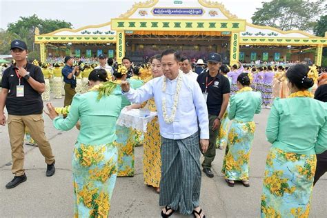 နေပြည်တော်မြို့တော်ဝန်သင်္ကြန်မဏ္ဍပ်အား နစက ဒု ဥက္ကဋ္ဌ၊ ဒု ဗိုလ်ချုပ်မ