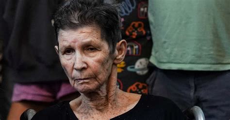 “pasé Un Infierno” Una De Las Ancianas Israelíes Liberadas Por Hamas