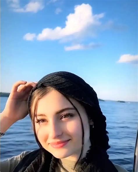 تغییر چهره نیکا دختر نقی سریال پایتخت بعد 6 سال در 20 سالگی تصاویر