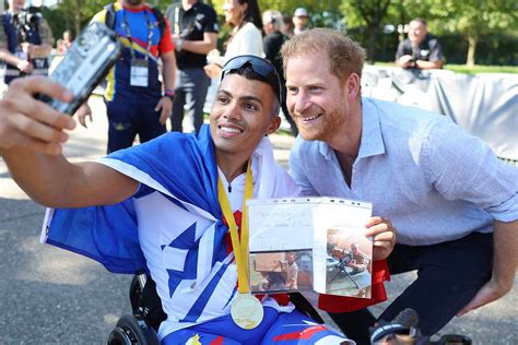 Why Royals Didnt Send Birthday Wishes To Prince Harry This Year