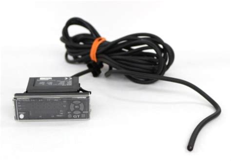 Keyence Gt2 75p Amplifier Unit Panel Mount Type Pnp Ebay