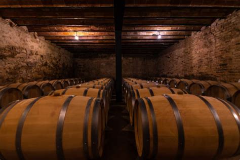 Les principales lois à connaître avant dinvestir dans le vin Benoit